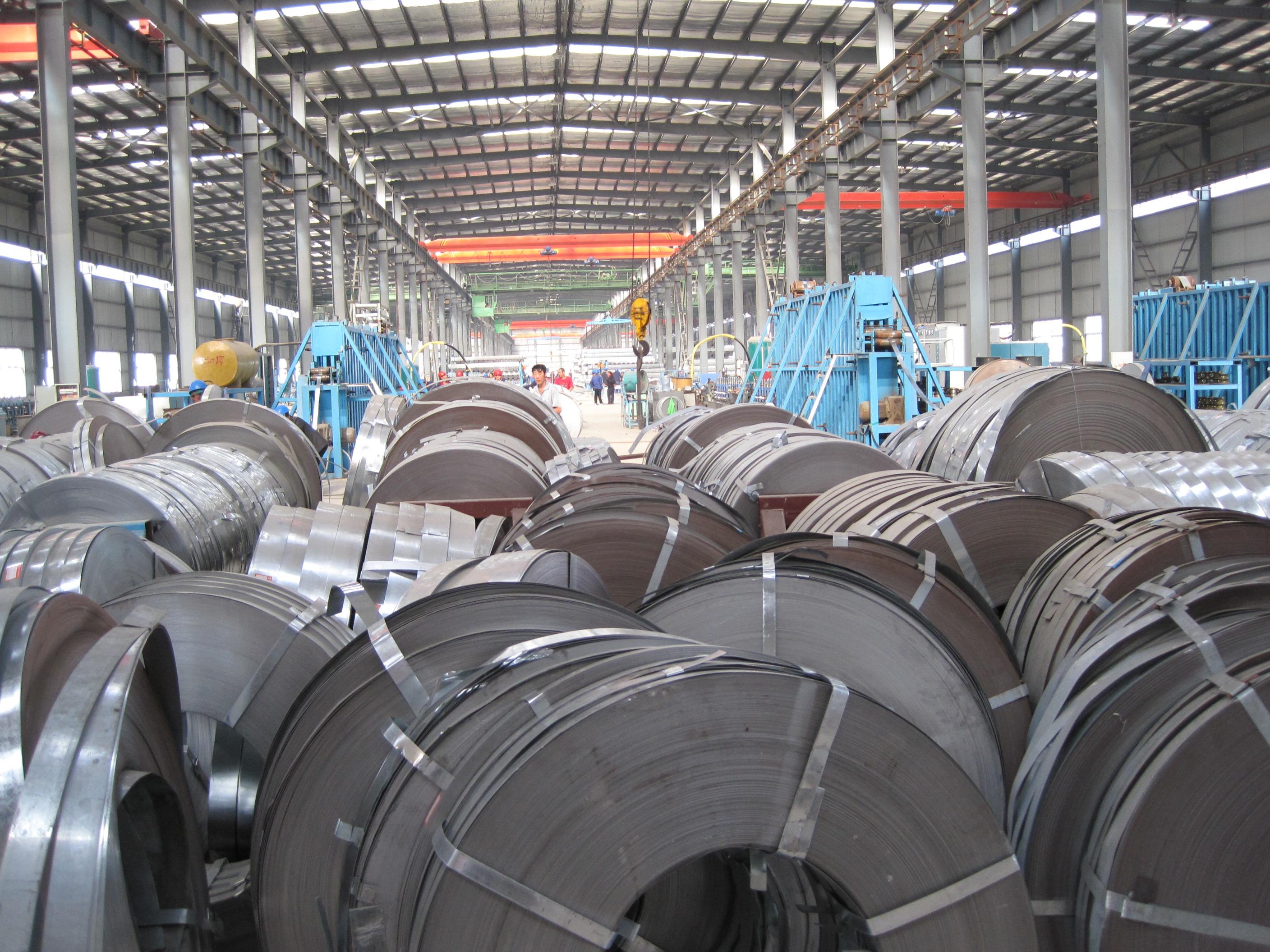 How to monitor global market trends | DongPengBoDa Steel Pipes Group